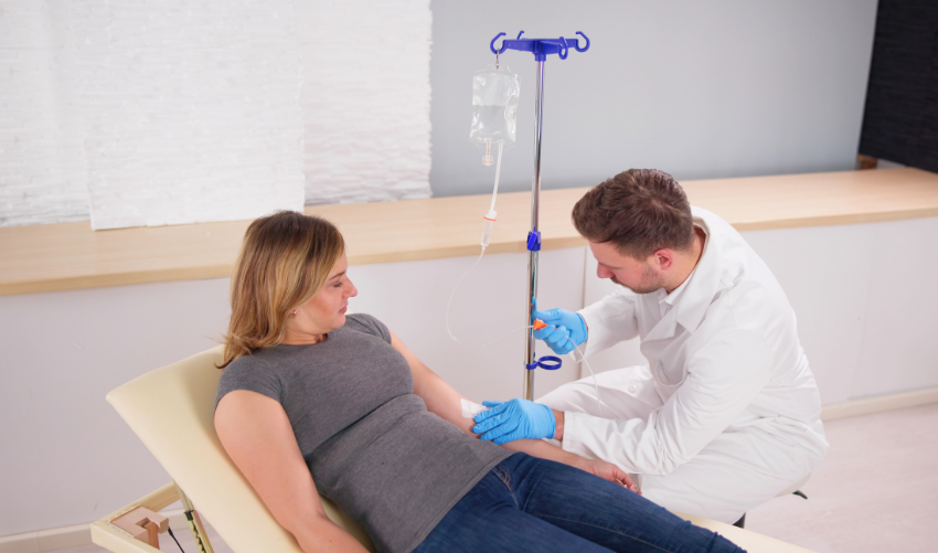What Are At-Home IV Fluids? Understanding Home Infusion Therapy – Elite ...